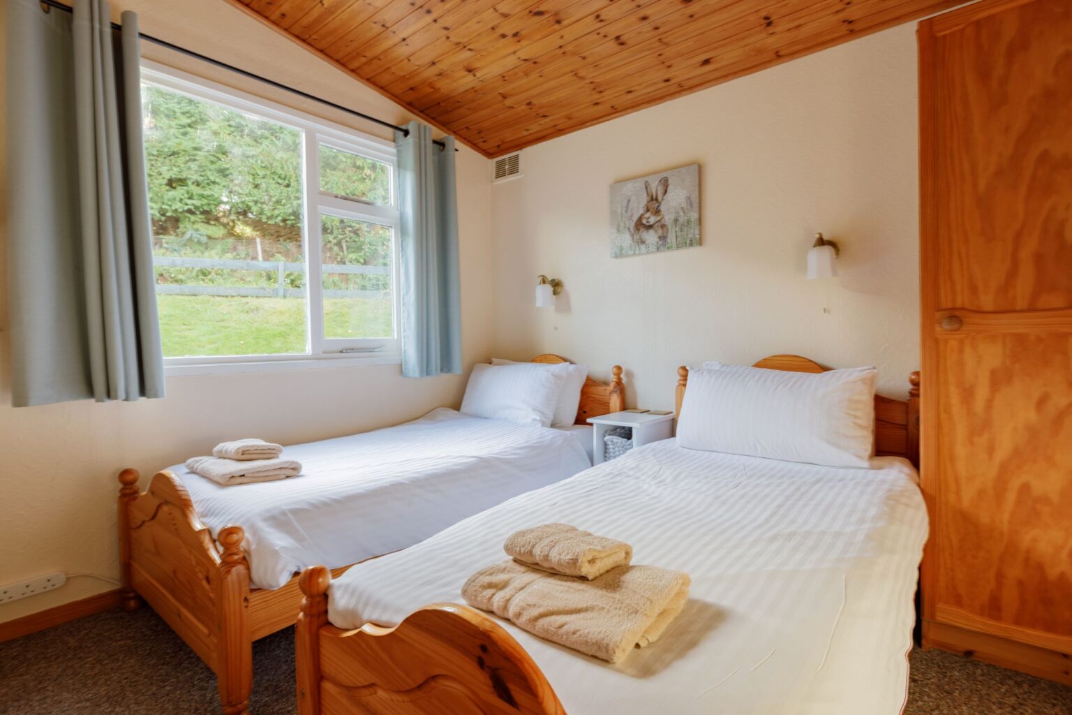 Pine Chalets,Inverness – The perfect location for touring the Scottish Highlands and Islands